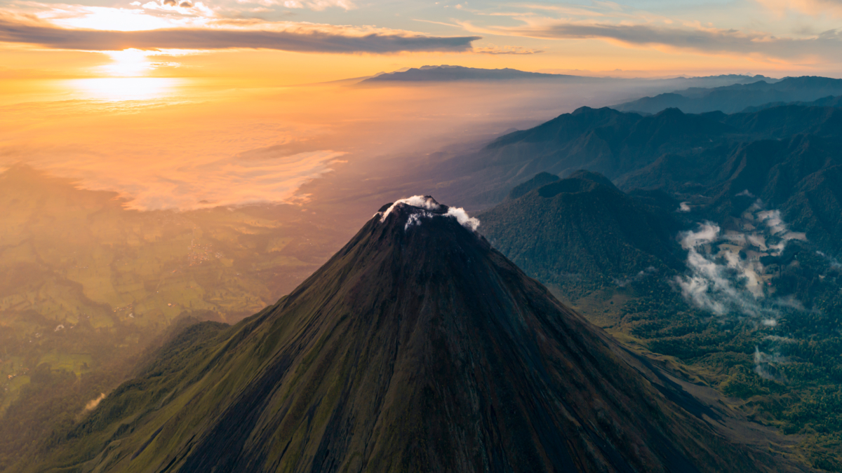 ARENAL VOLCANO HIKE in Costa Rica - The Ultimate Guide