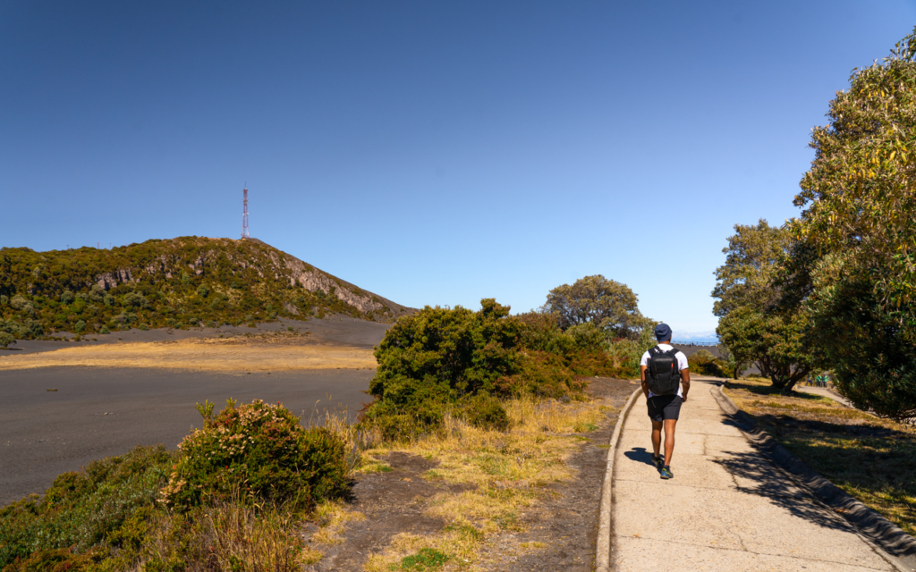 Visiting the IRAZU VOLCANO in COSTA RICA - Ultimate Guide