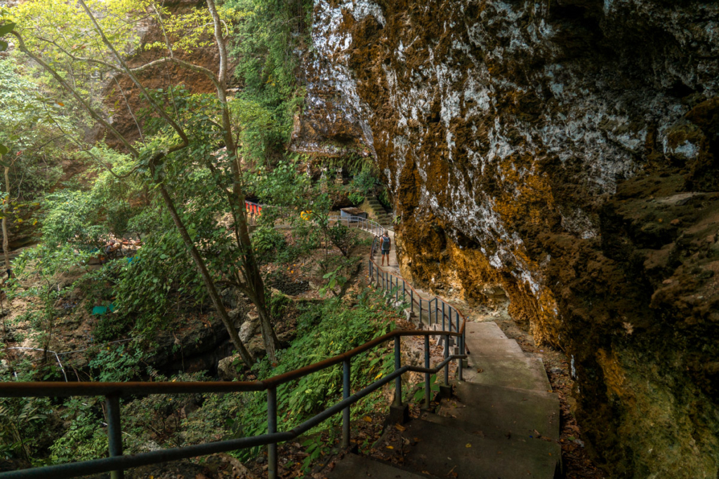 TEMBELING BEACH AND NATURAL POOLS - Complete Guide